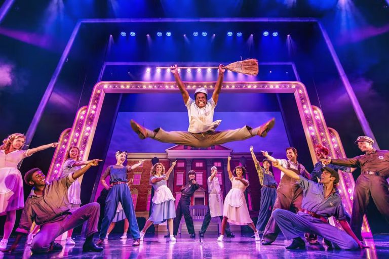 38 Best Broadway Shows & Musicals to See Right Now